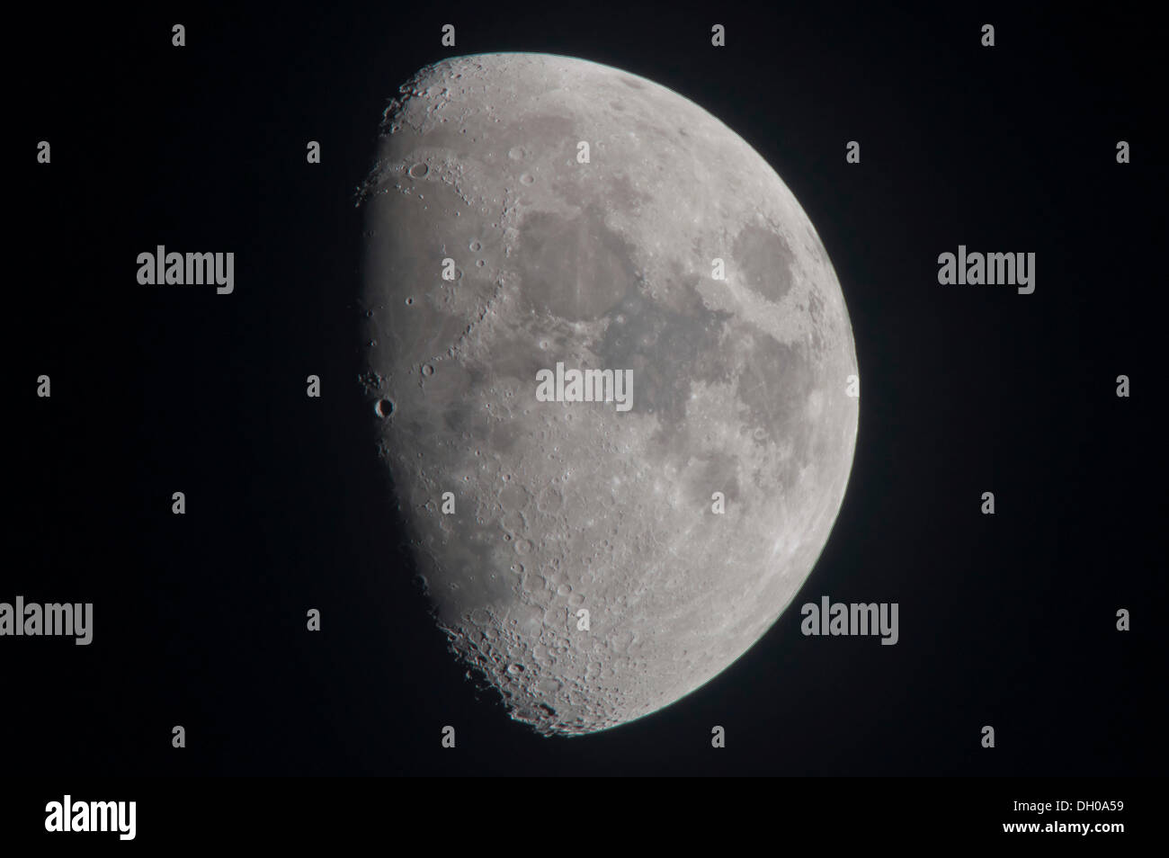 Moon close ups hi-res stock photography and images - Alamy