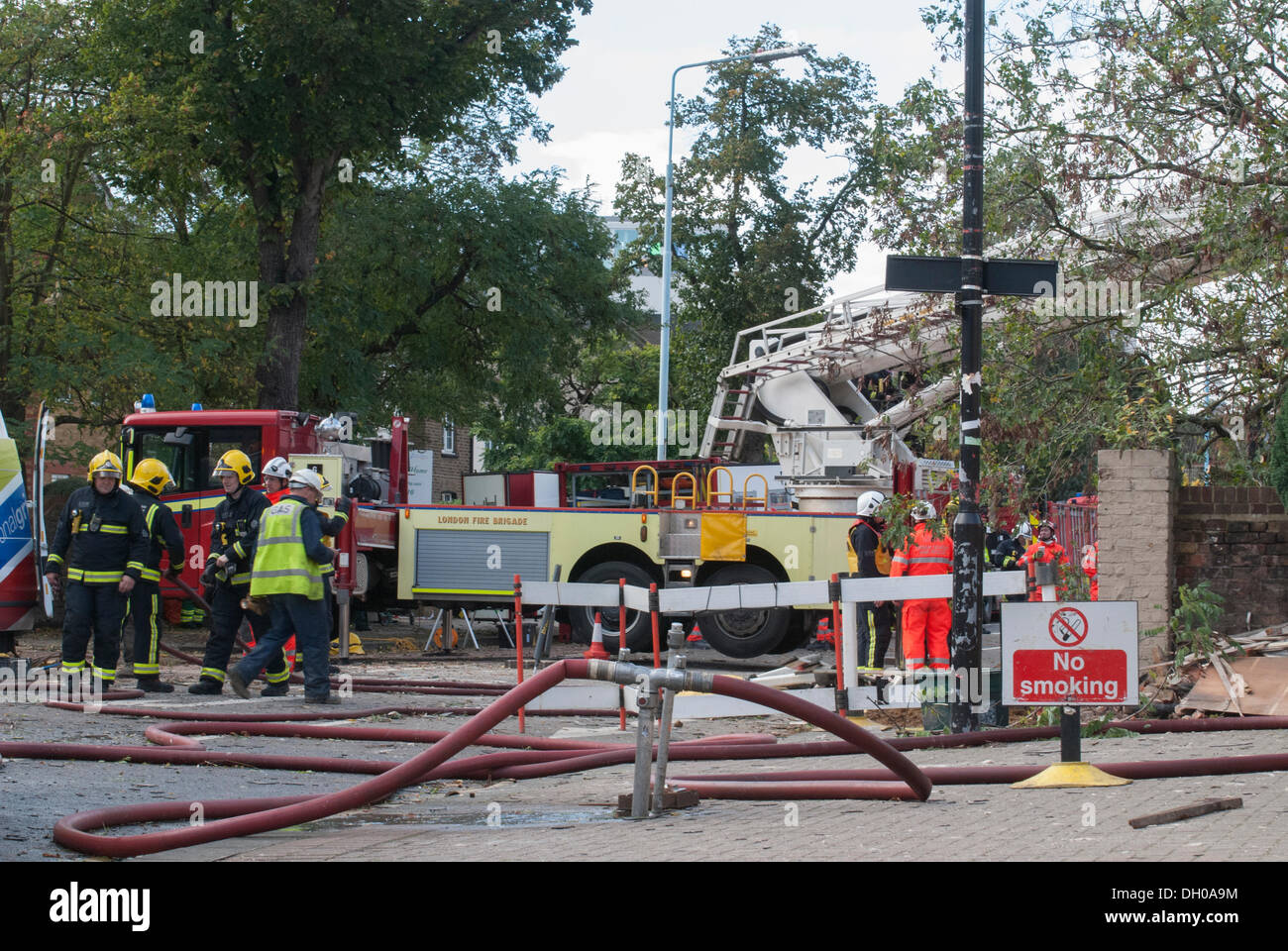 House fire rescue woman High Resolution Stock Photography and Images ...