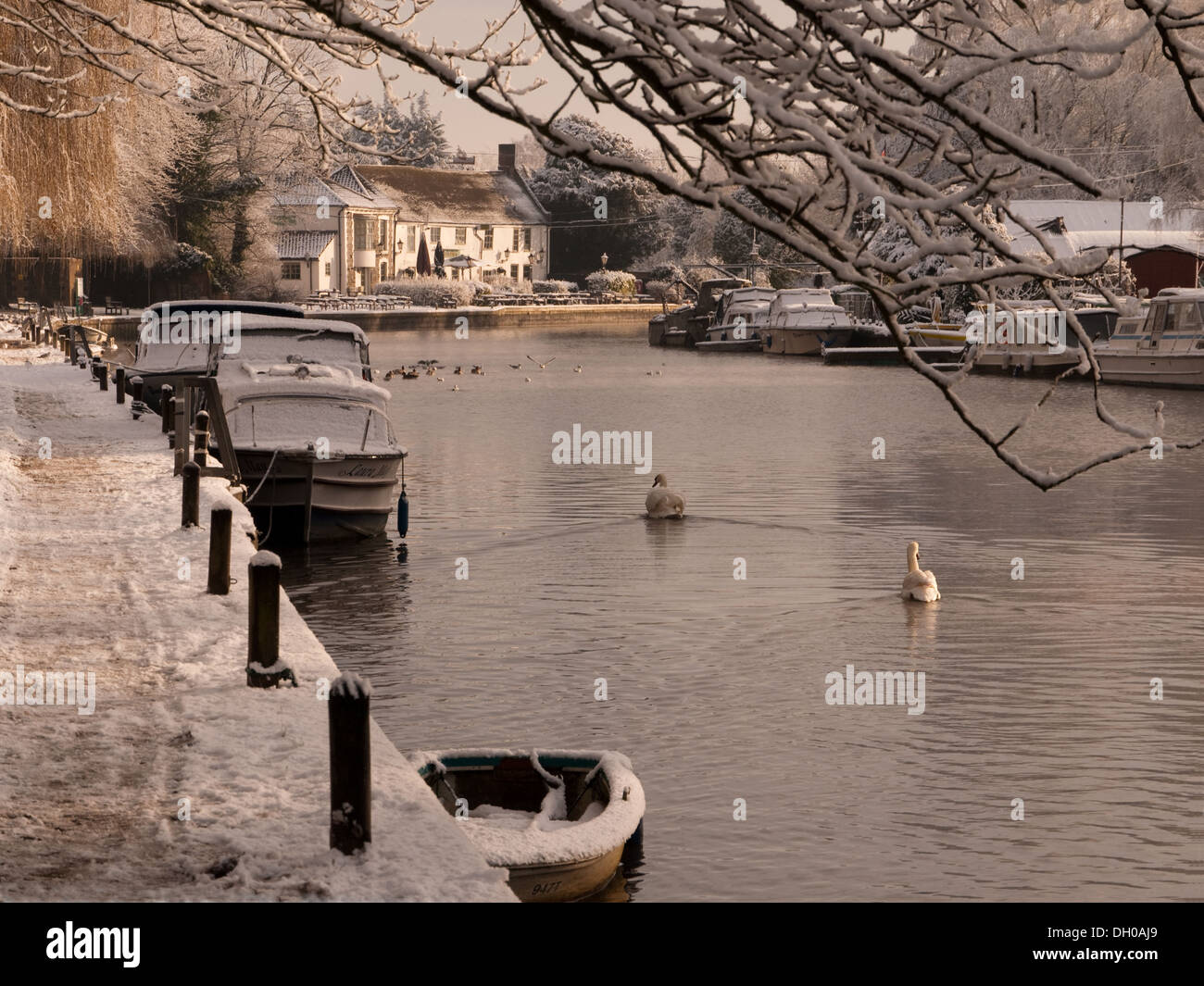Norfolk snow christmas hi-res stock photography and images - Alamy