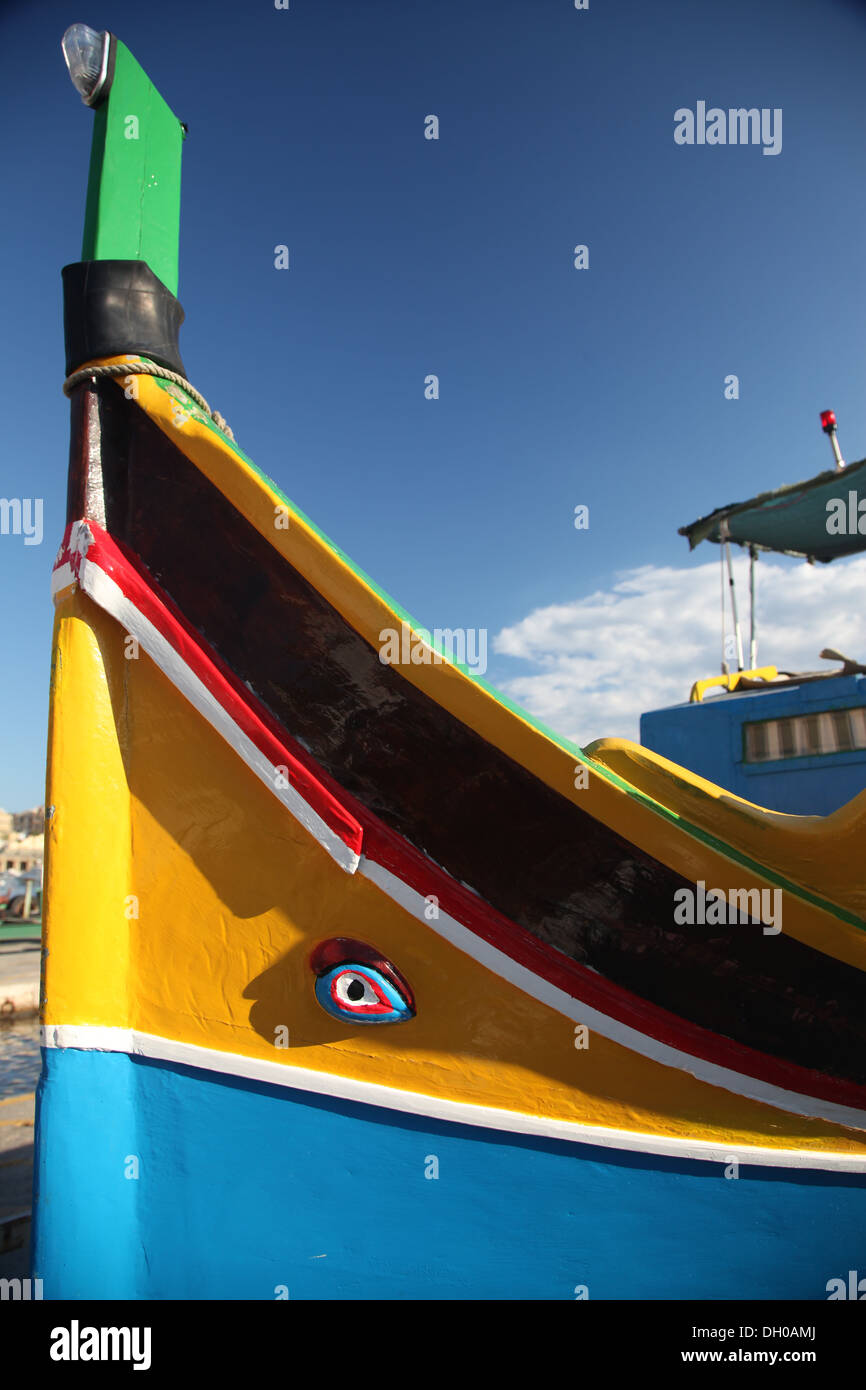 The colorful bows of a Maltese Luzzu fishing Craft Stock Photo - Alamy