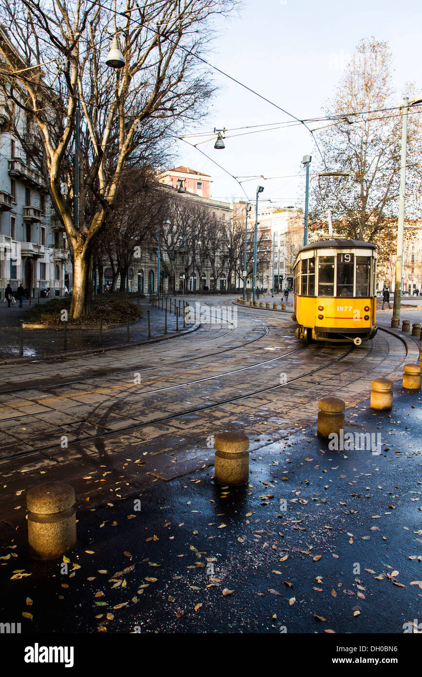 Italy Milan Street Scene Stock Photos & Italy Milan Street Scene Stock ...