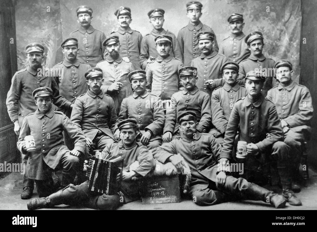 Group shot, Prussian soldiers at the outbreak of World War I, around ...