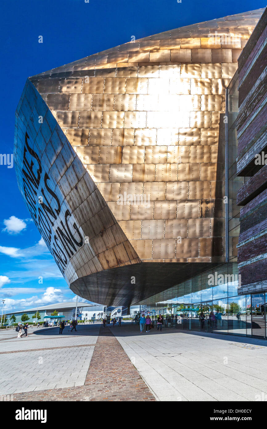 Copper cladding hi-res stock photography and images - Alamy