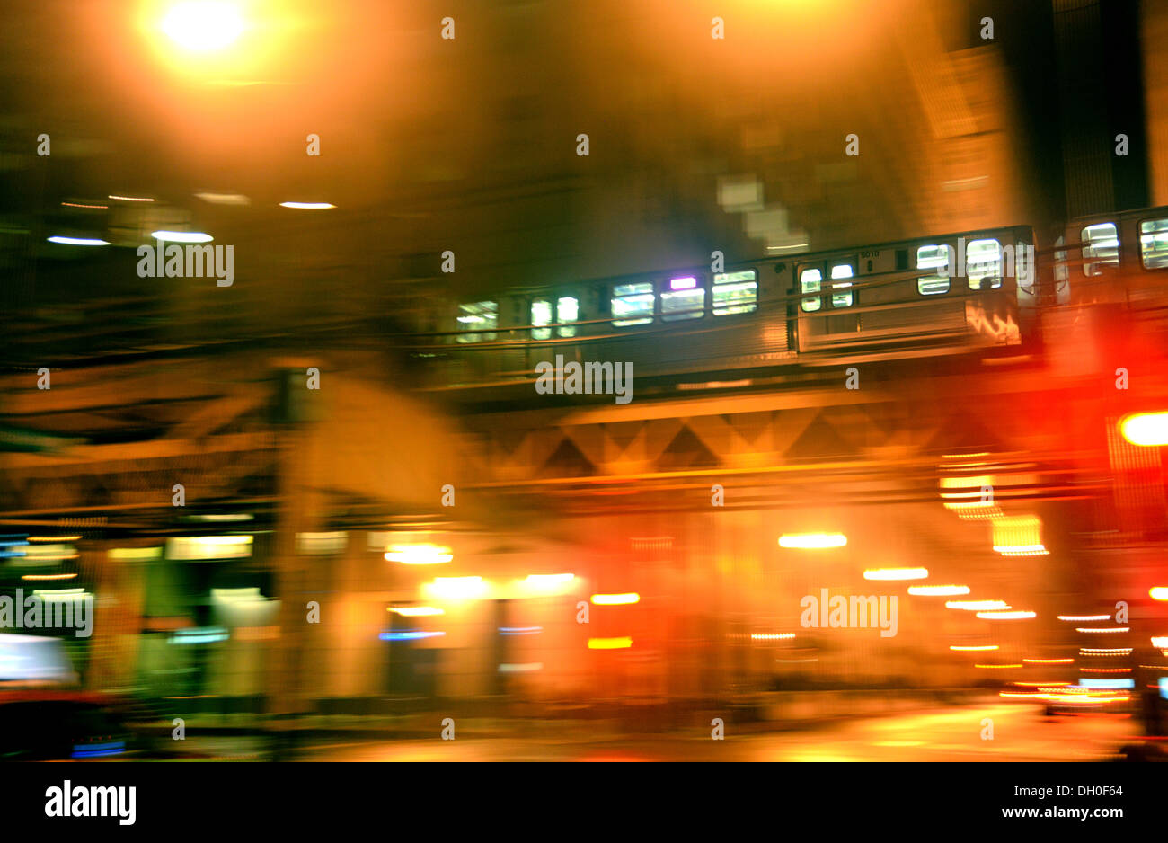 Chicago l train hi-res stock photography and images - Alamy