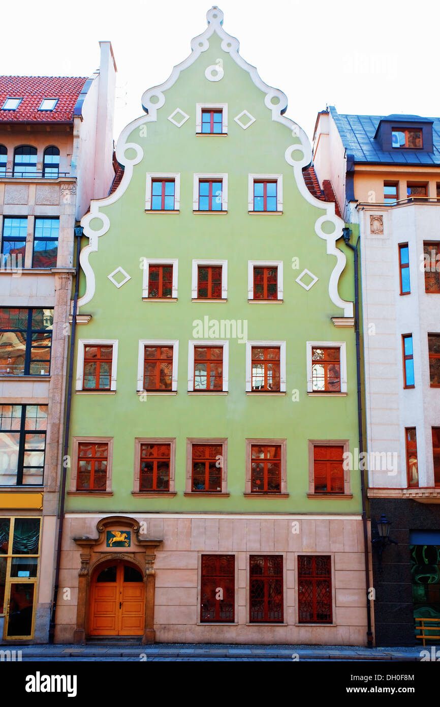 Tenement art hi-res stock photography and images - Alamy