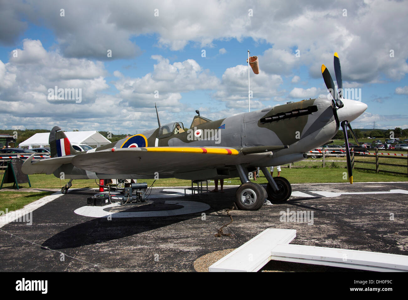 Supermarine spitfire cockpit hi-res stock photography and images - Alamy
