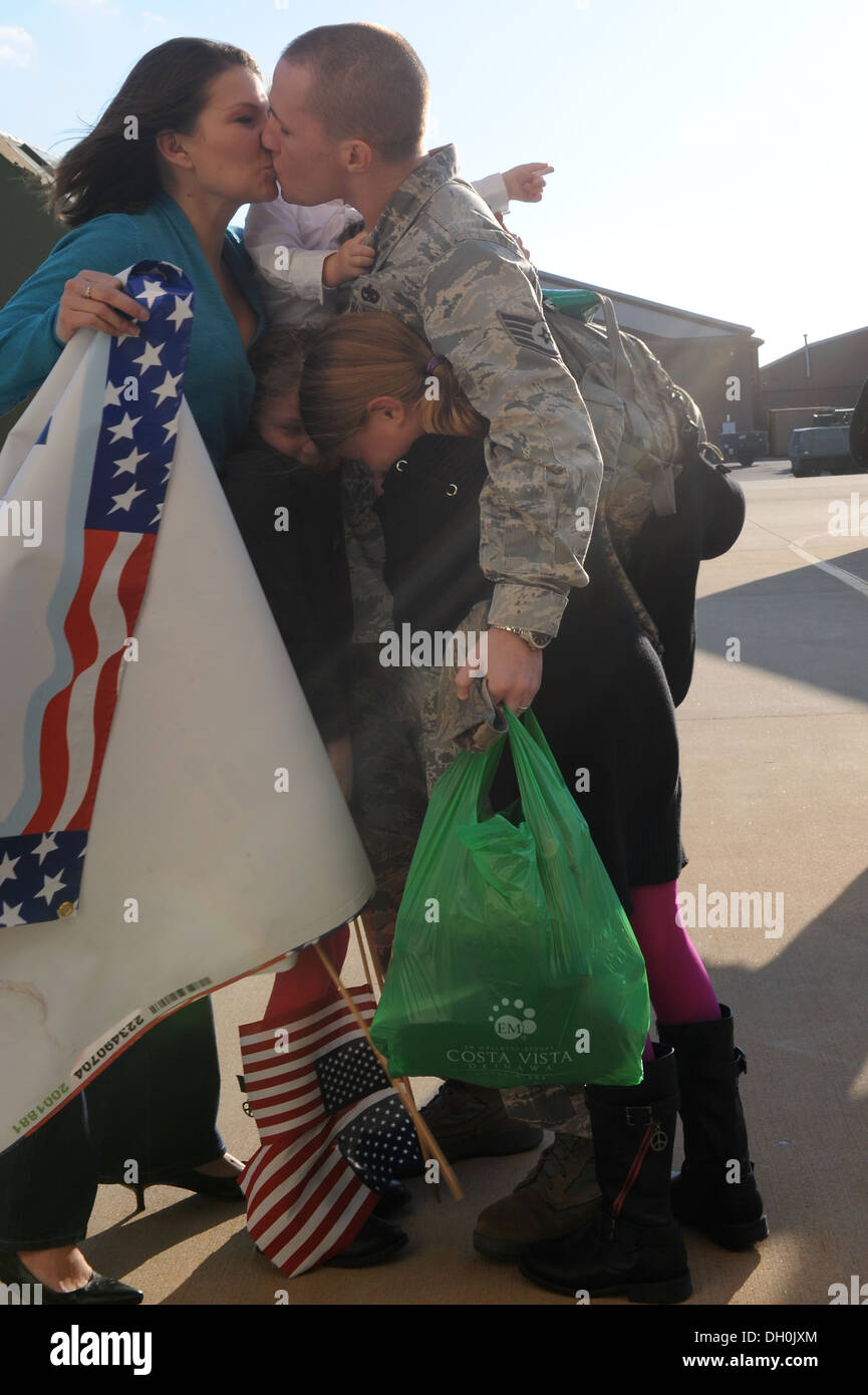 Family travis air force hi-res stock photography and images - Alamy