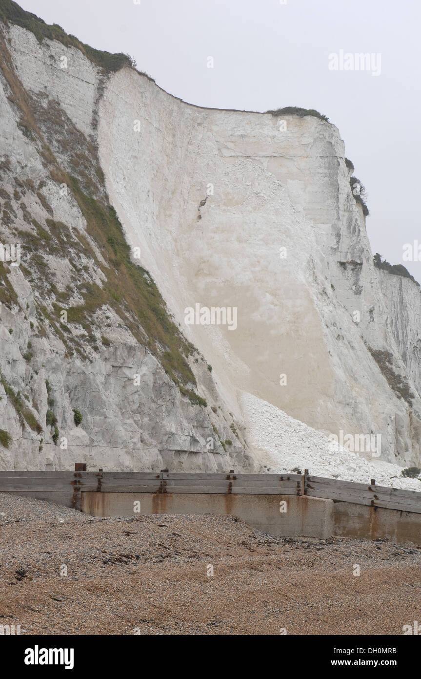Danger of falling down cliff face hi-res stock photography and images ...