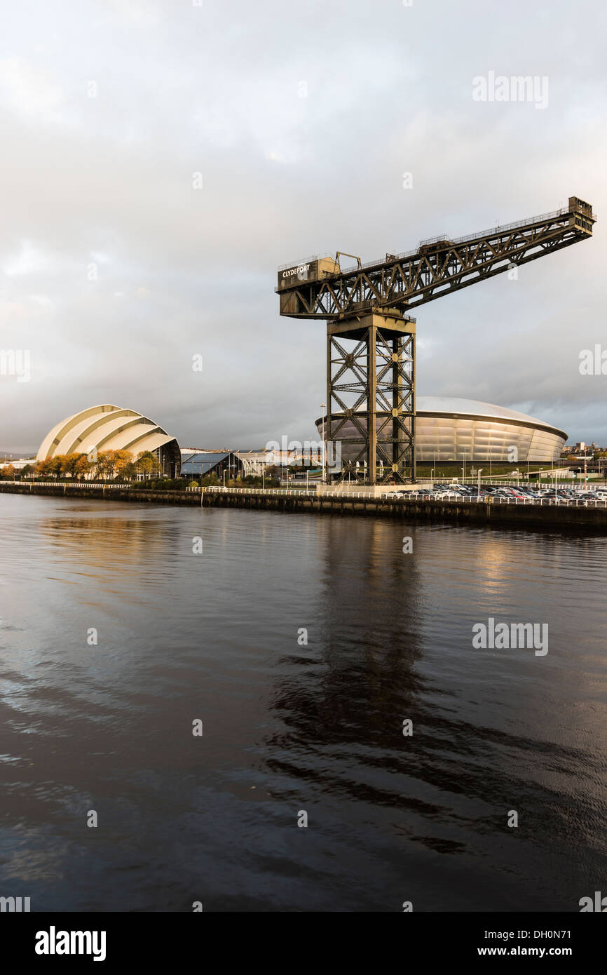 View over the River Clyde from the Clyde Arc or "Squinty Bridge ...