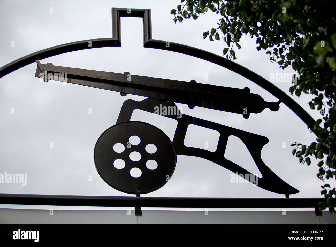 26/10/2013 Cannon sign. Canary Wharf, Docklands, London, England, UK ...