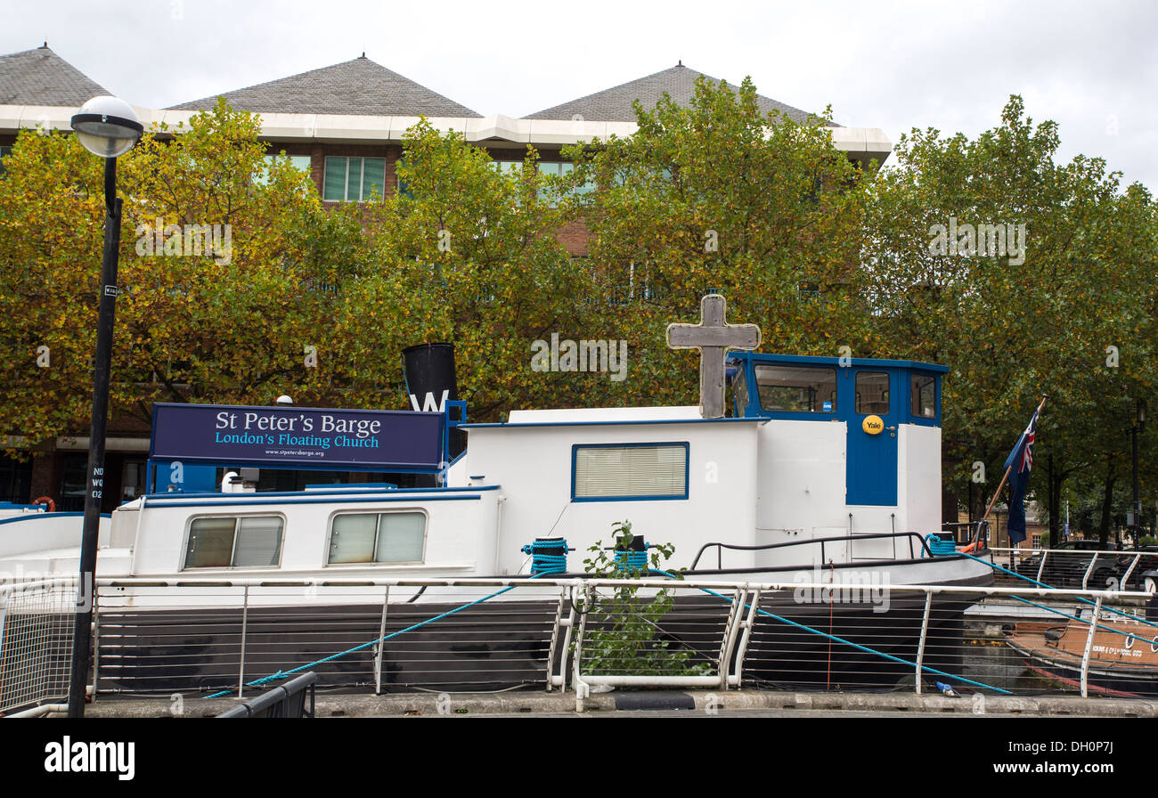 Londons floating church hi-res stock photography and images - Alamy