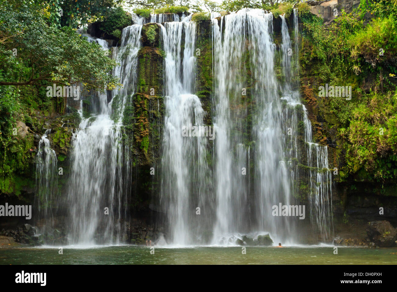 Idyllic Llano de Cortes waterfall in the jungle near Bagaces, Costa ...