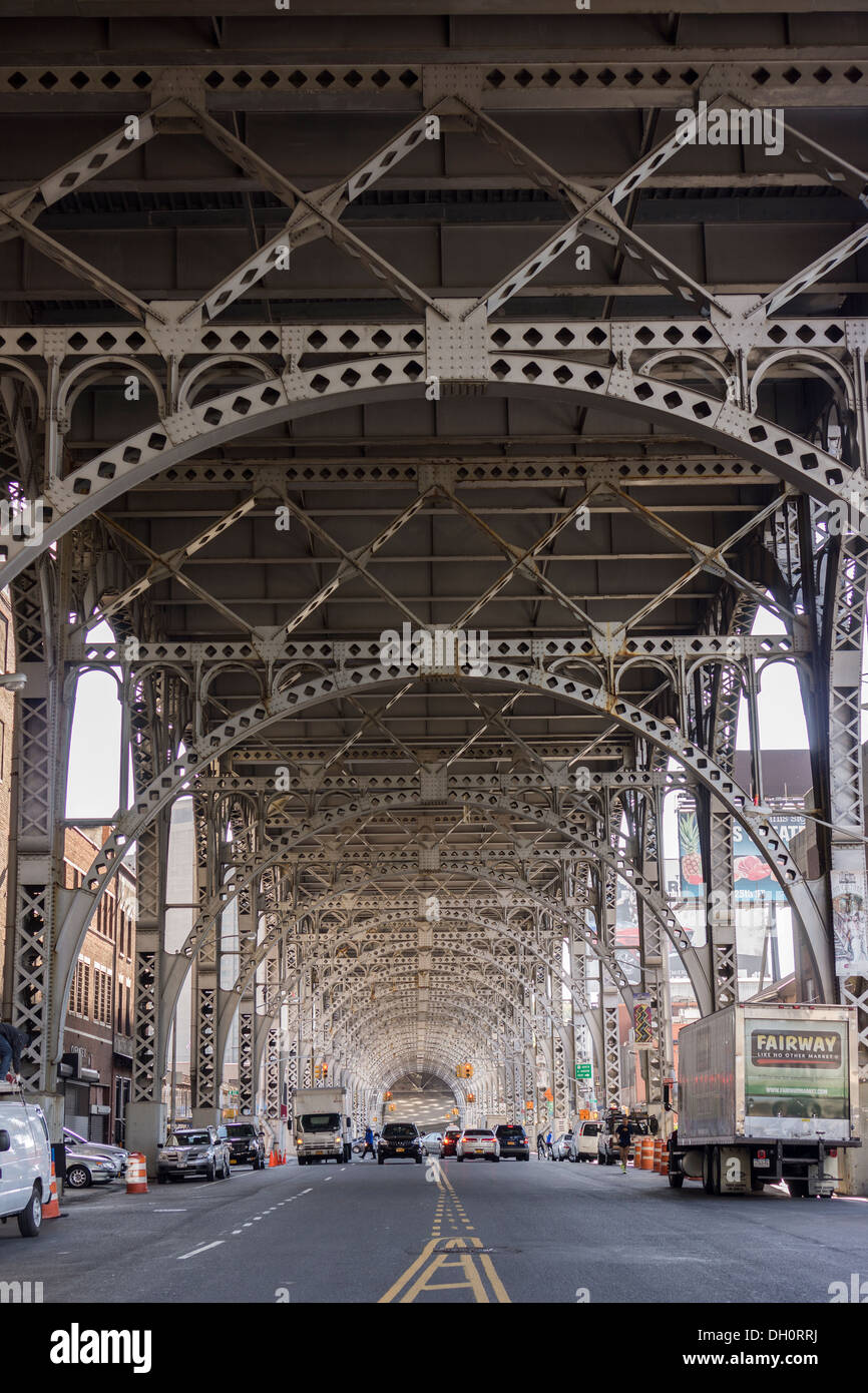 The Riverside Drive viaduct spanning the Manhattan Valley neighborhood ...