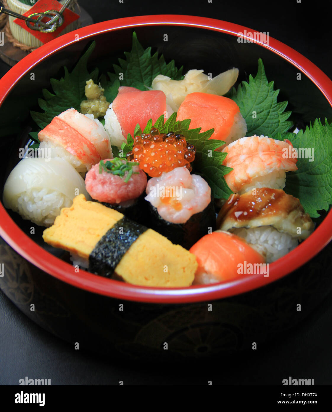 Temari zushi (Sushi ball Stock Photo - Alamy