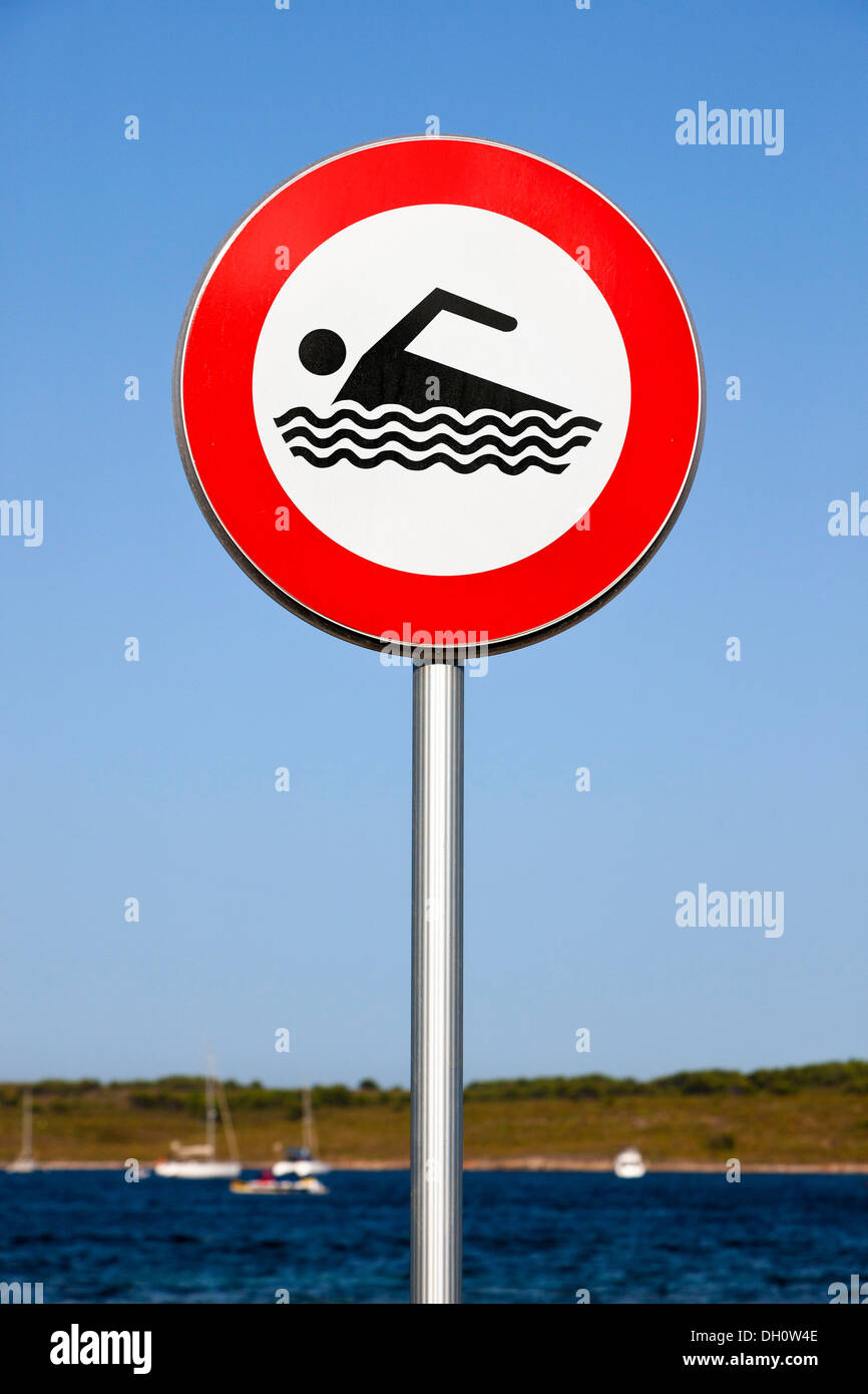 Bathing forbidden sign hi-res stock photography and images - Alamy