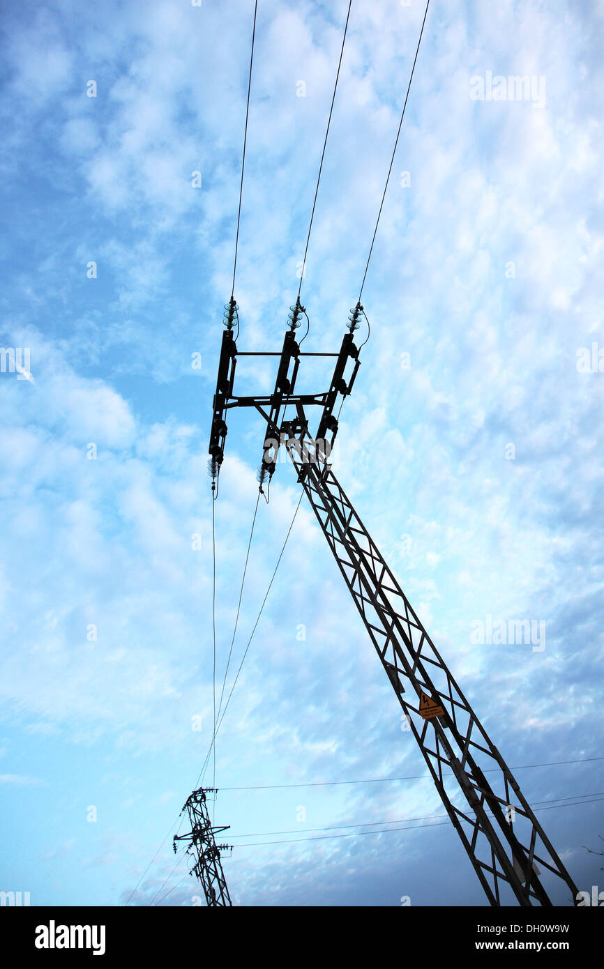 Support pylons hi-res stock photography and images - Alamy
