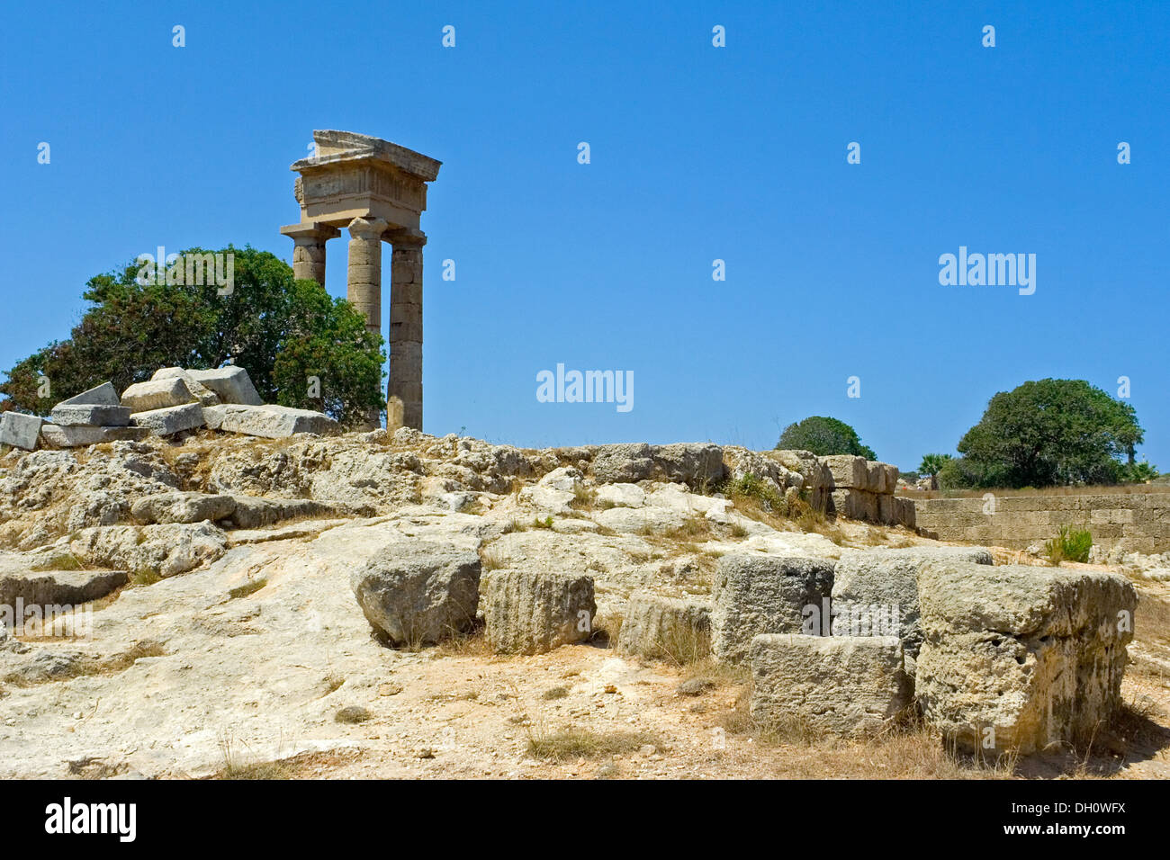 Temple pythian apollo hi-res stock photography and images - Alamy