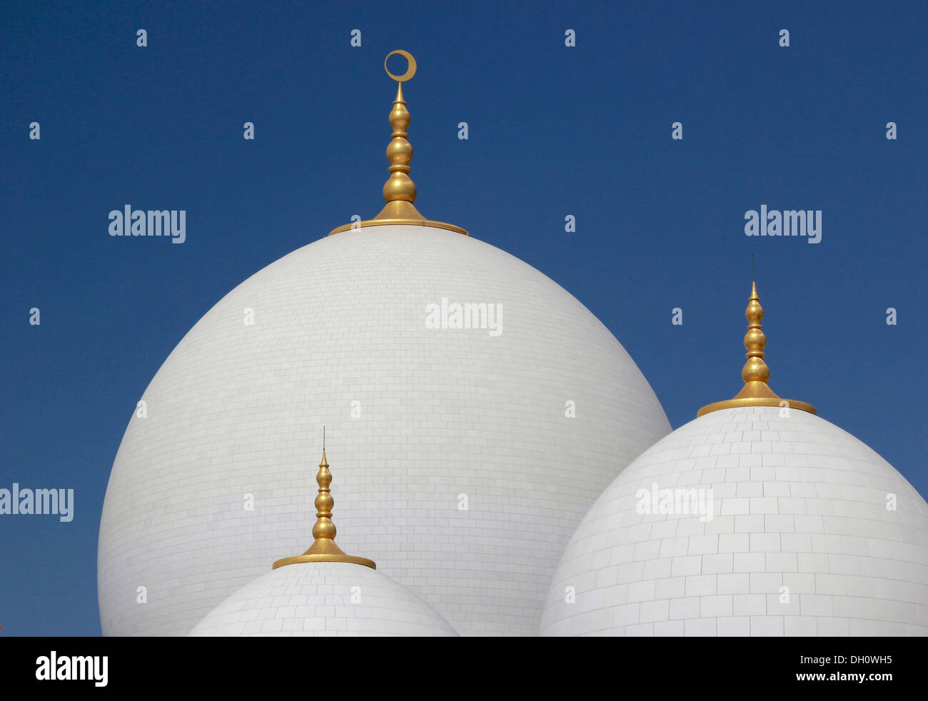 Three domes of the Sheikh Zayed Mosque, Abu Dhabi, United Arab Emirates ...