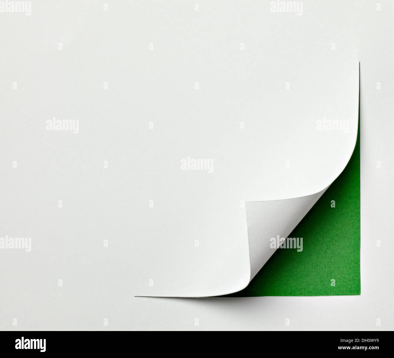 Rip paper hi-res stock photography and images - Alamy