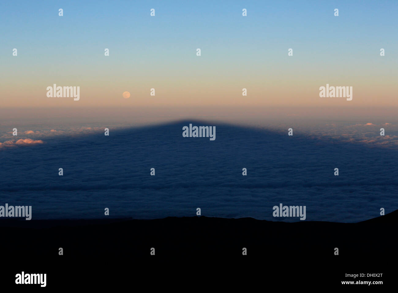 Full moon and mountain shadows on Mauna Kea, Big Island, Hawaii, USA ...