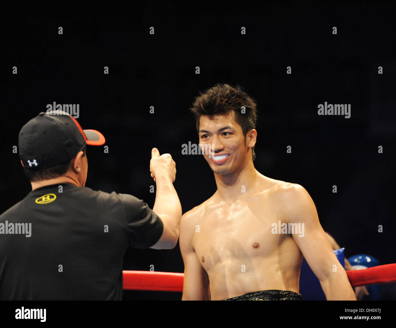 Tokyo, Japan. 25th Aug, 2013. (R-L) Ryota Murata (JPN), Ismael Salas ...