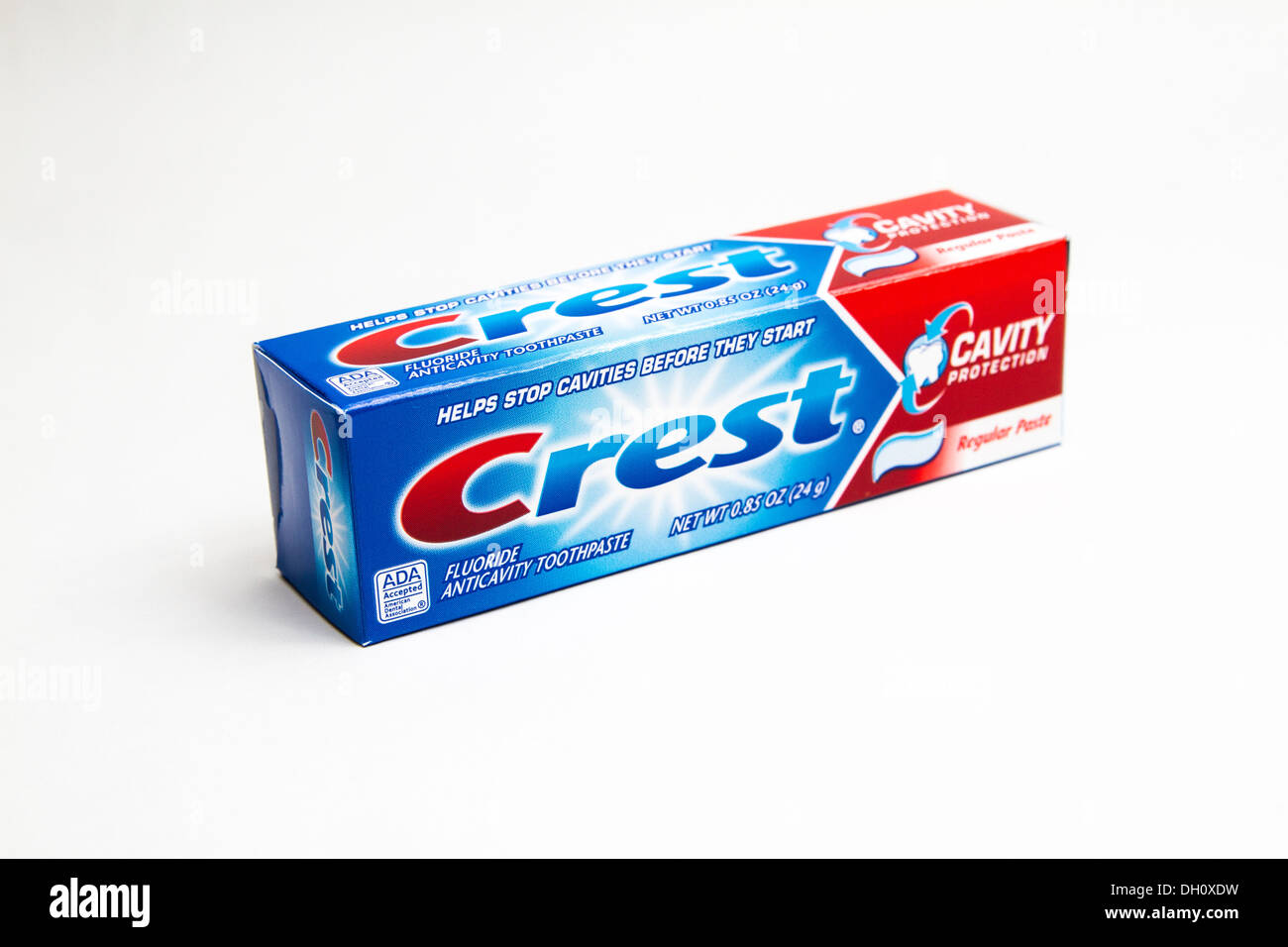 Crest toothpaste hi-res stock photography and images - Alamy