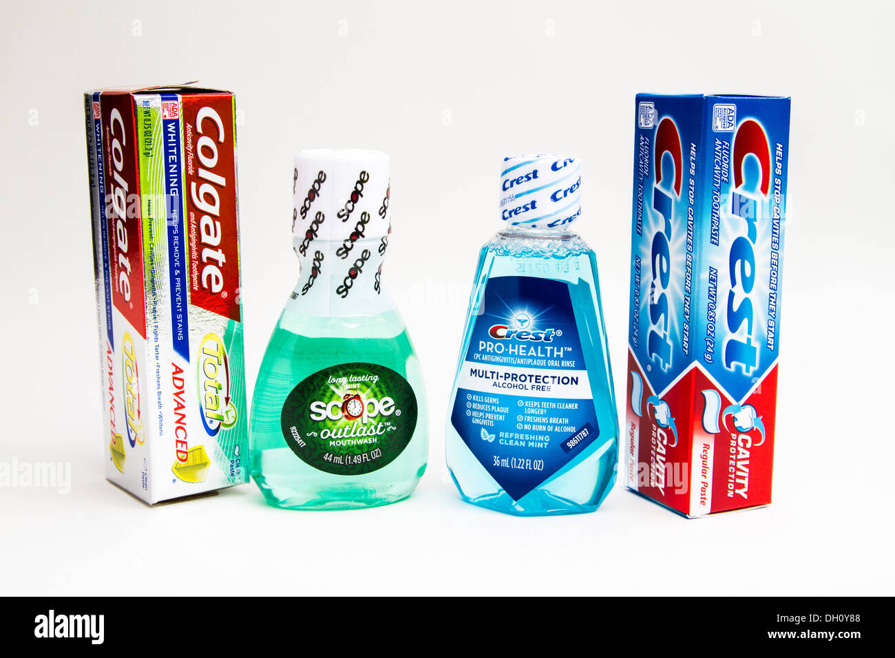 Toothpaste and mouthwash in travel sizes Stock Photo - Alamy