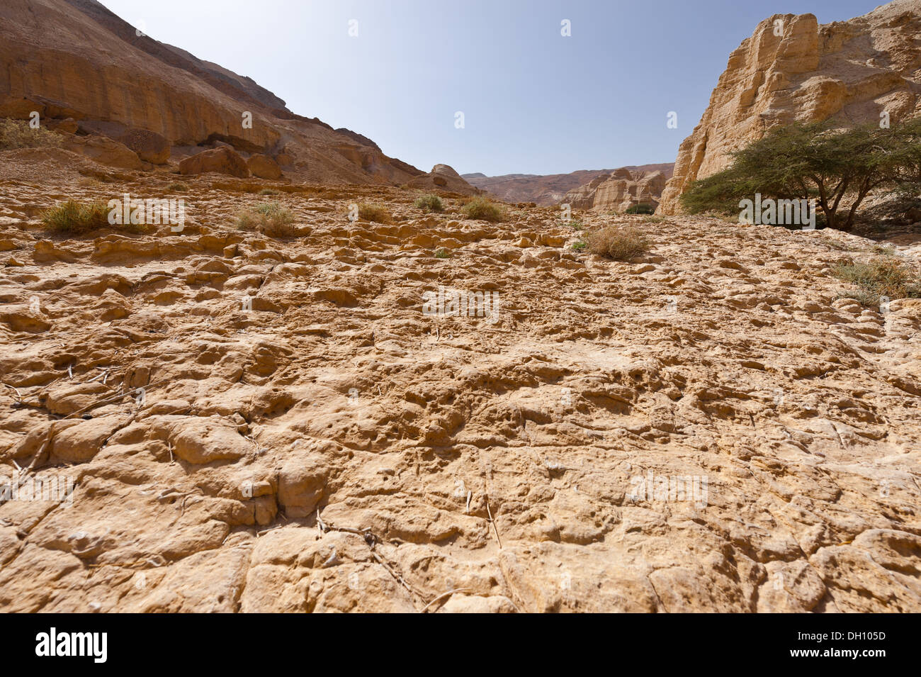 Middle east terrain hi-res stock photography and images - Alamy