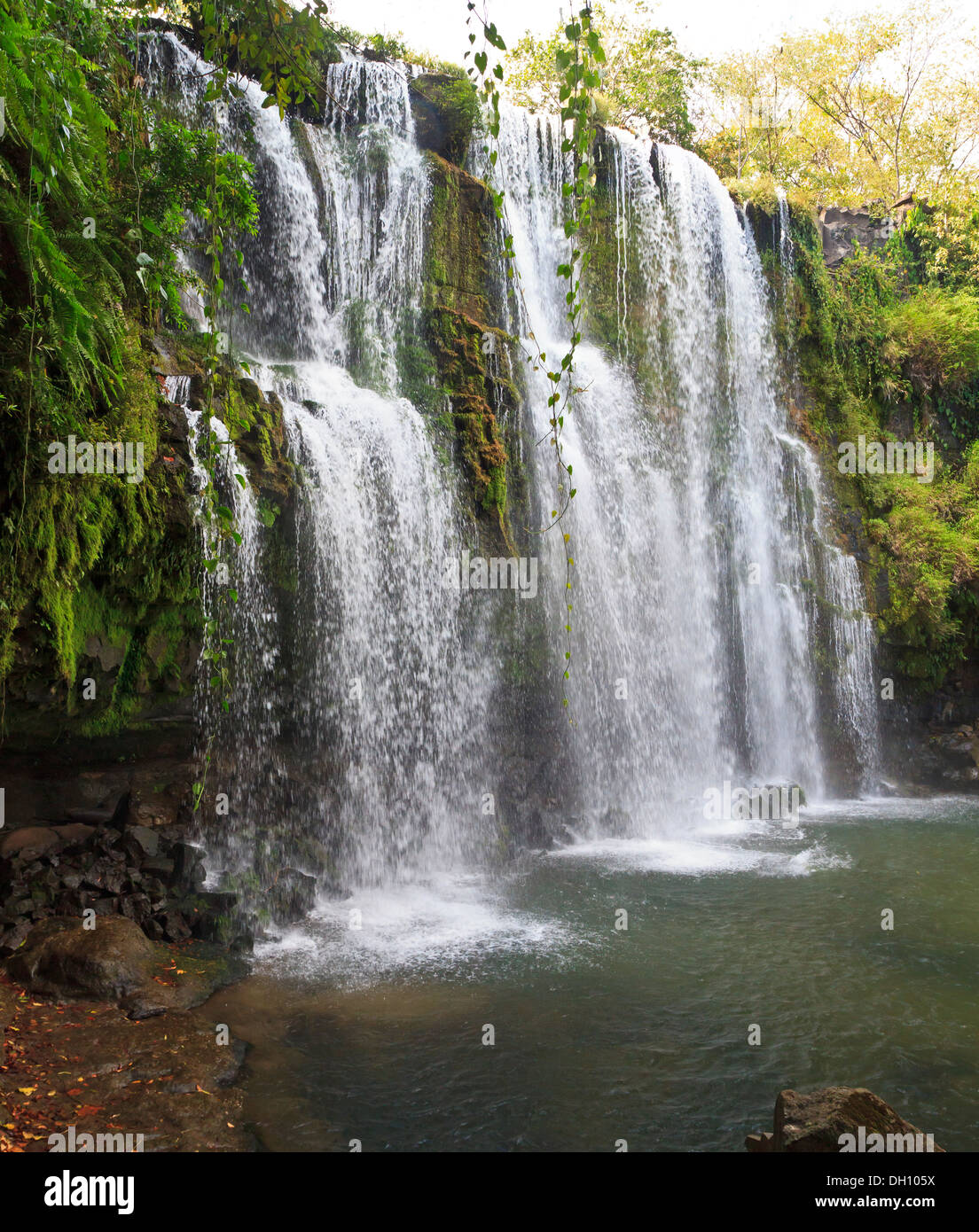 Side view of the idyllic Llano de Cortes waterfall near Bagaces, Costa ...