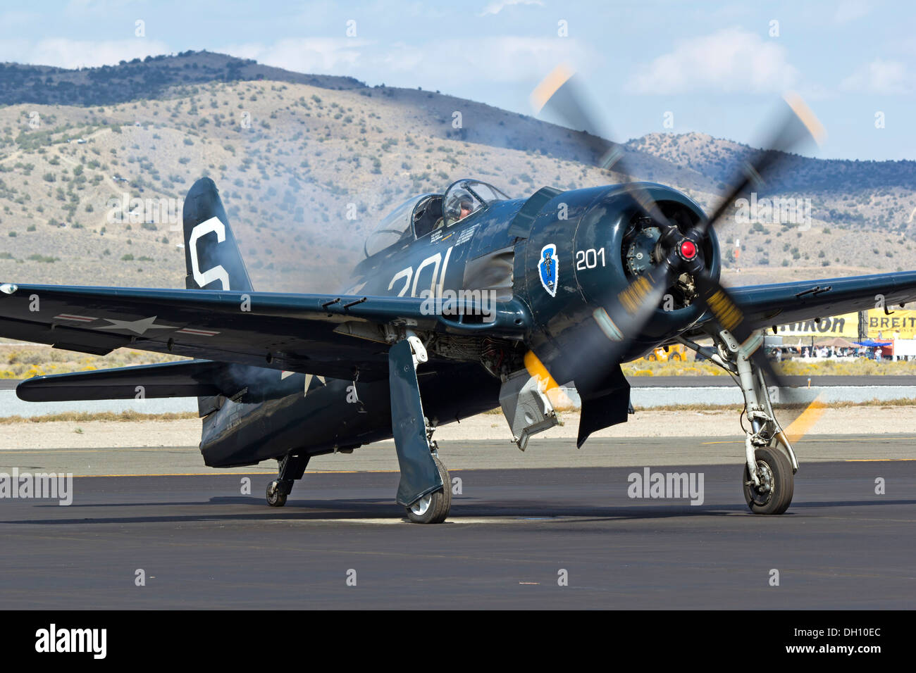 Grumman F8F Bearcat starts it's Pratt & Whitney R2800 radial engine ...