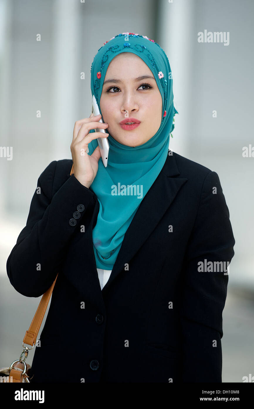 Business woman dress scarf hi-res stock photography and images - Alamy