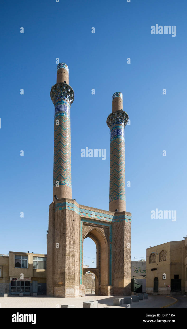 Bagh-i Qush Khana minaret portal, Isfahan, Iran Stock Photo - Alamy