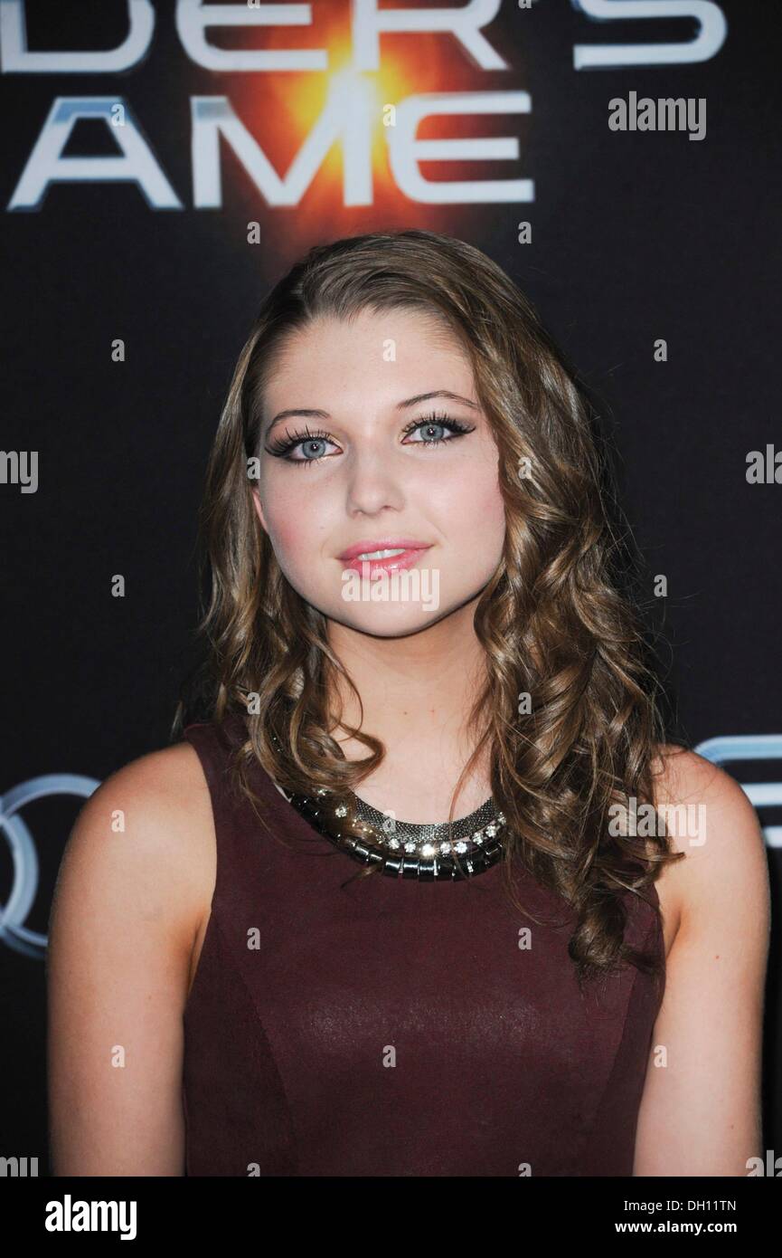 Los Angeles, CA, USA. 28th Oct, 2013. Sammi Hanratty at arrivals for ...