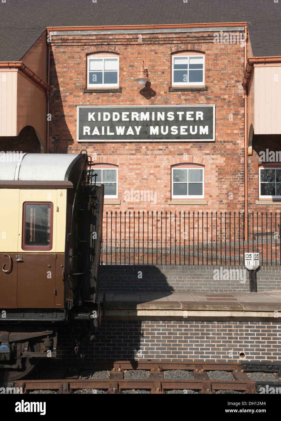 Kidderminster railway station on the Severn Valley Railway Stock Photo ...