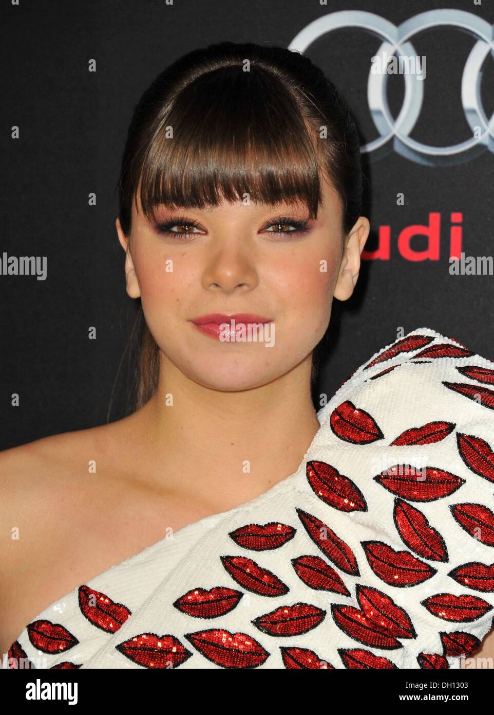 Los Angeles, CA, USA. 28th Oct, 2013. Hailee Steinfeld at arrivals for ...