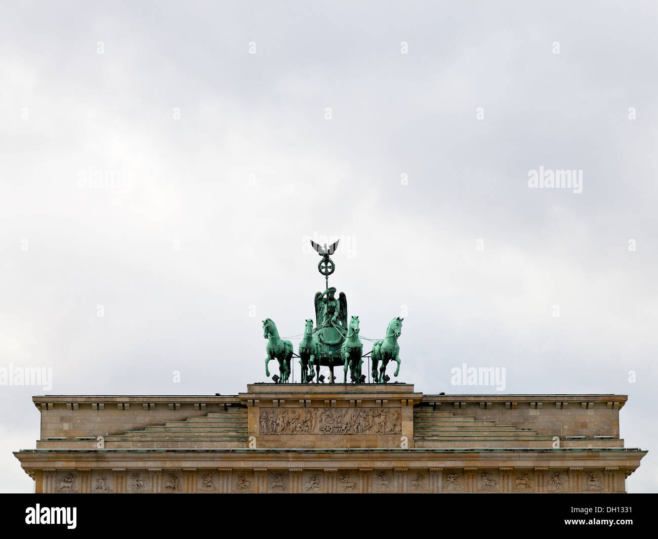 Bronze quadriga hi-res stock photography and images - Alamy