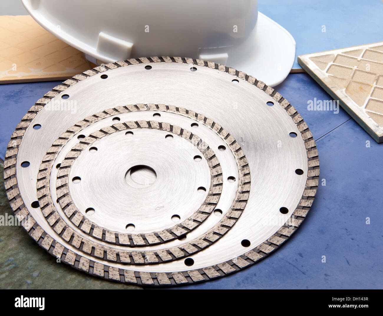 Diamond discs for cutting of tile Stock Photo - Alamy