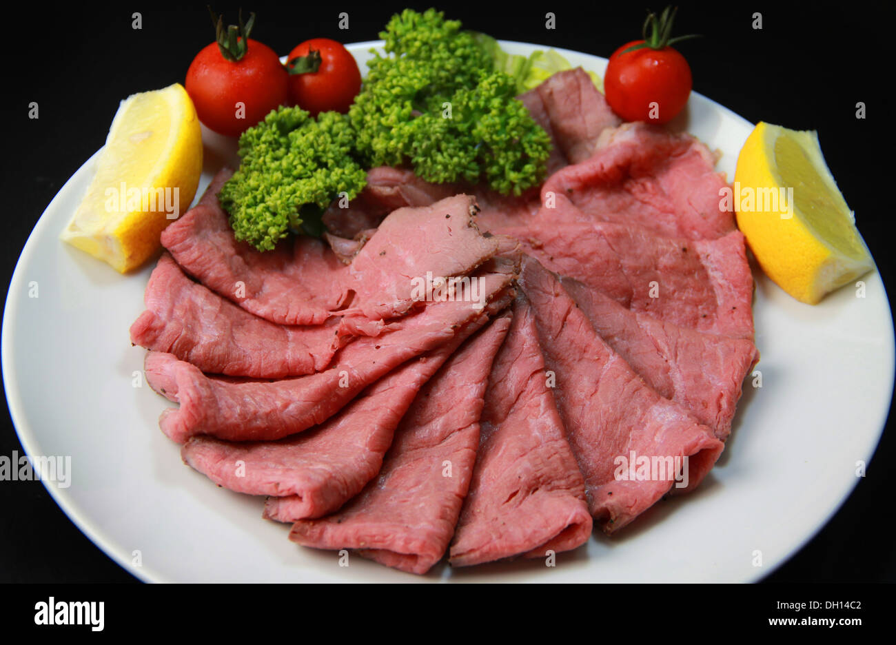 Food image of roast beef hi-res stock photography and images - Alamy