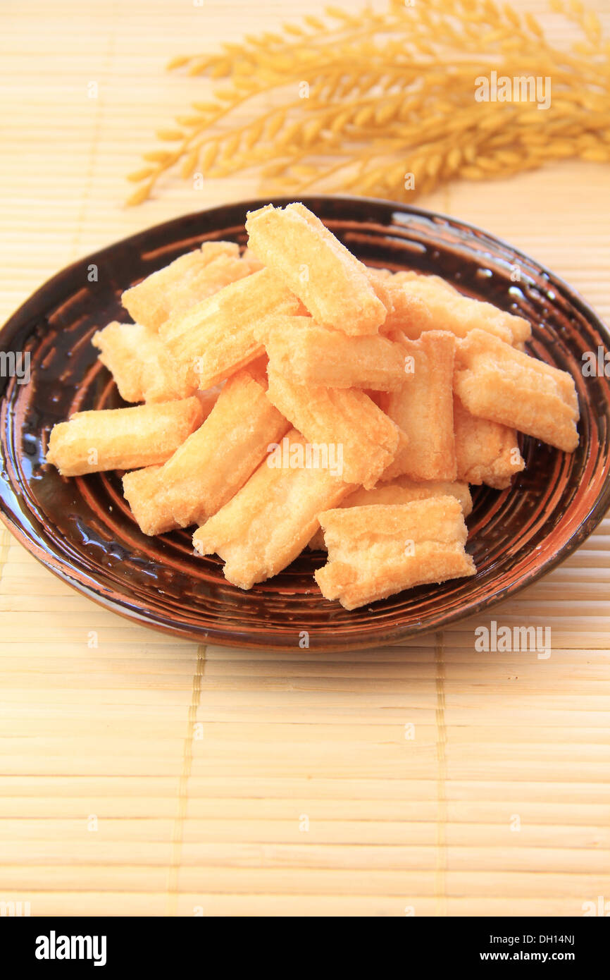 Cubic rice crackers hi-res stock photography and images - Alamy