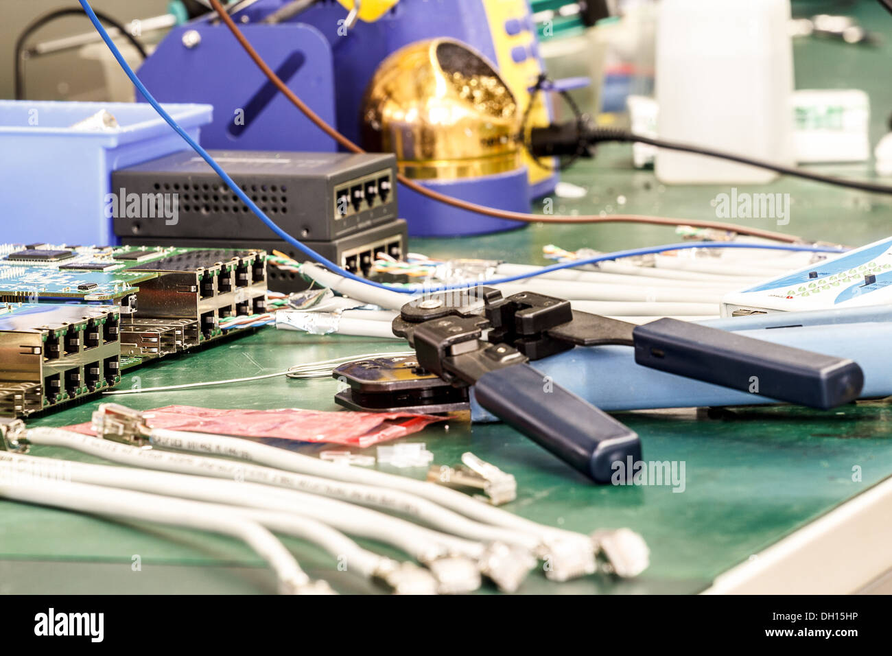 Sem equipment hi-res stock photography and images - Alamy