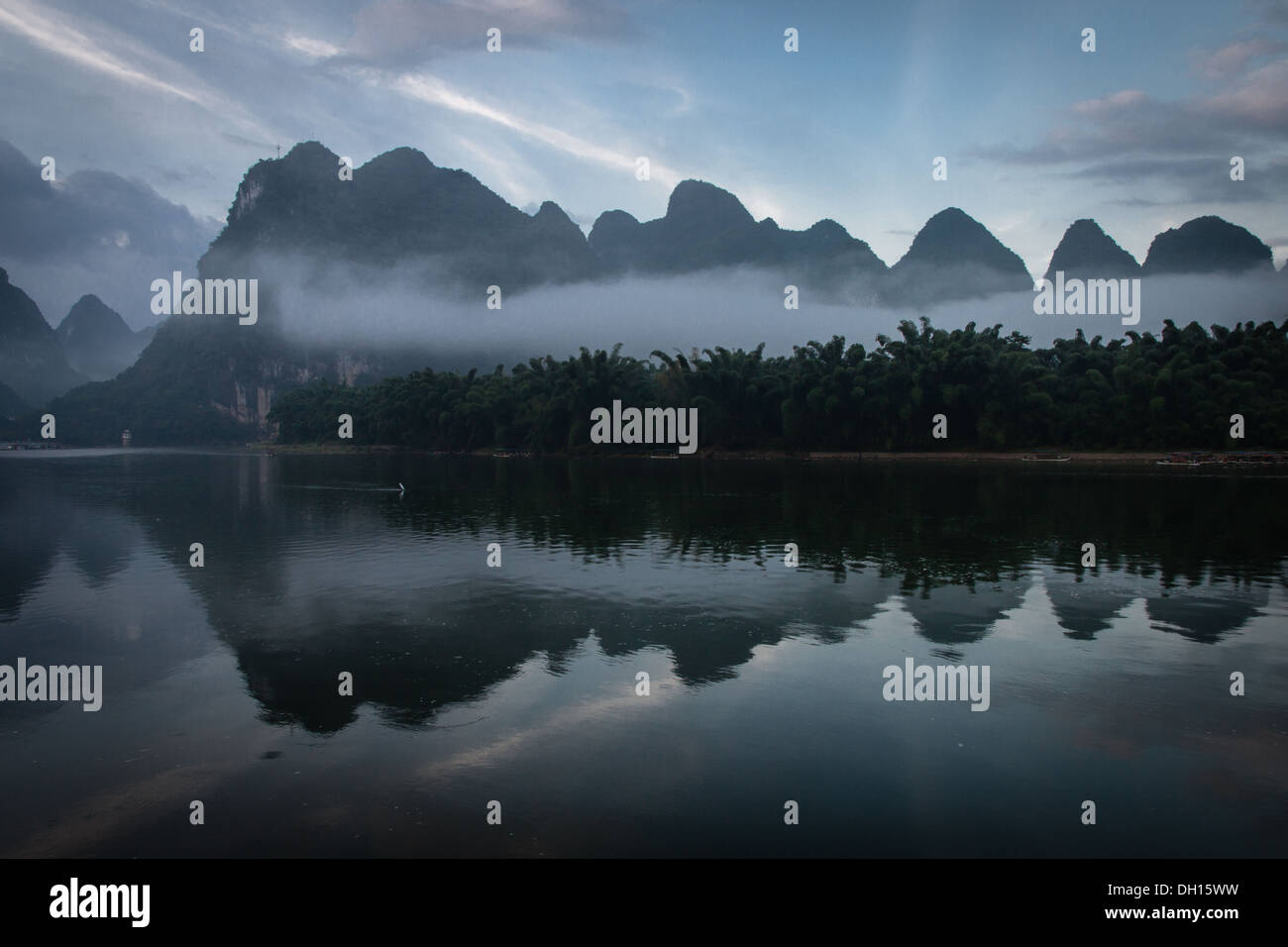 Calm asia li river hi-res stock photography and images - Alamy