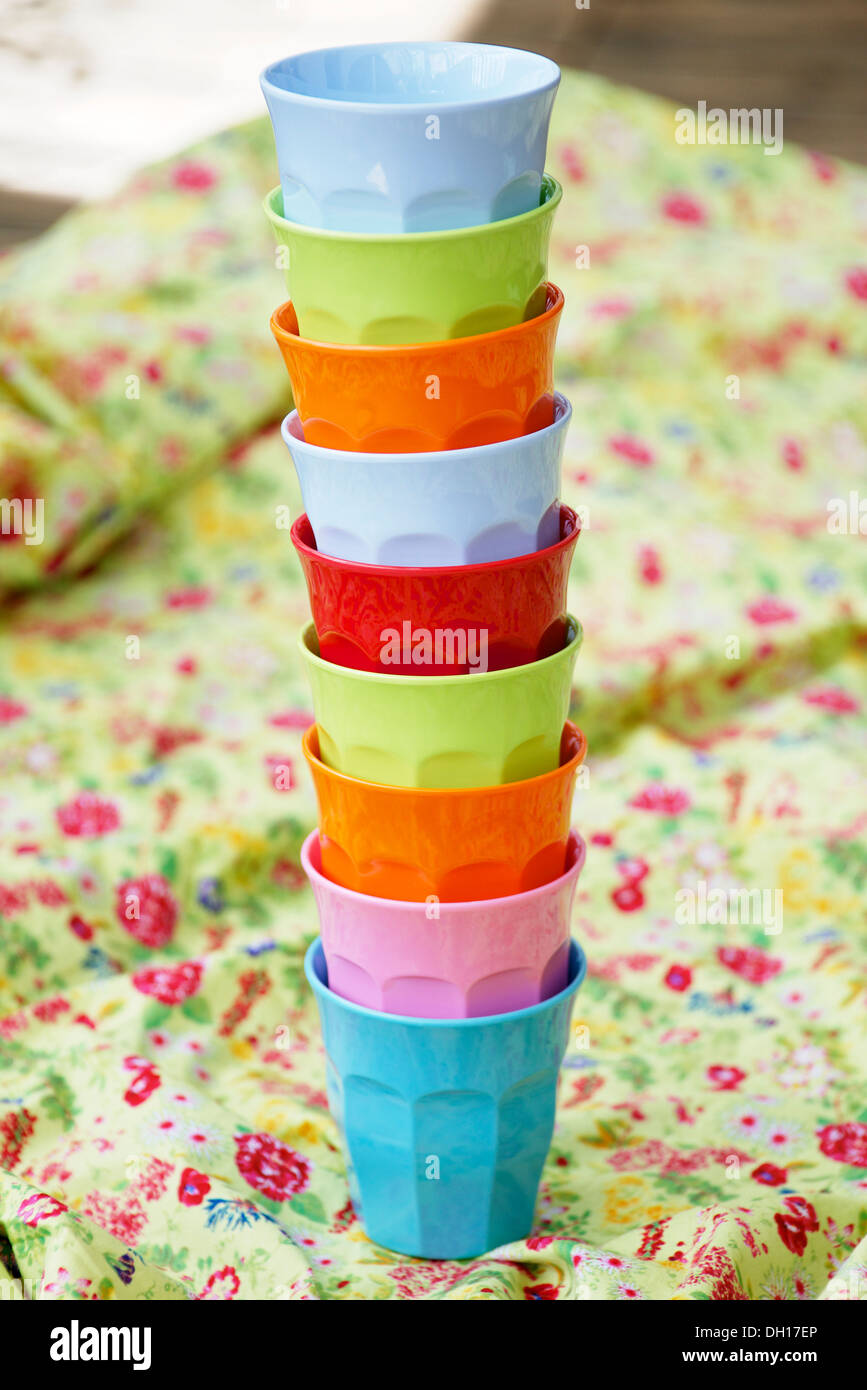 Stack of mugs hi-res stock photography and images - Alamy