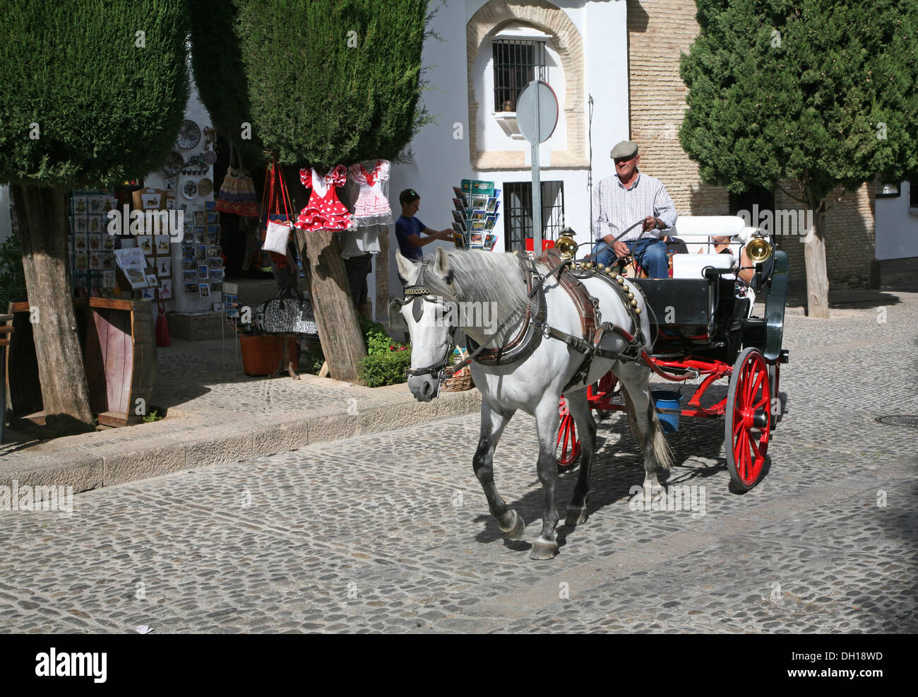 Spanish horse carriage hi-res stock photography and images - Alamy