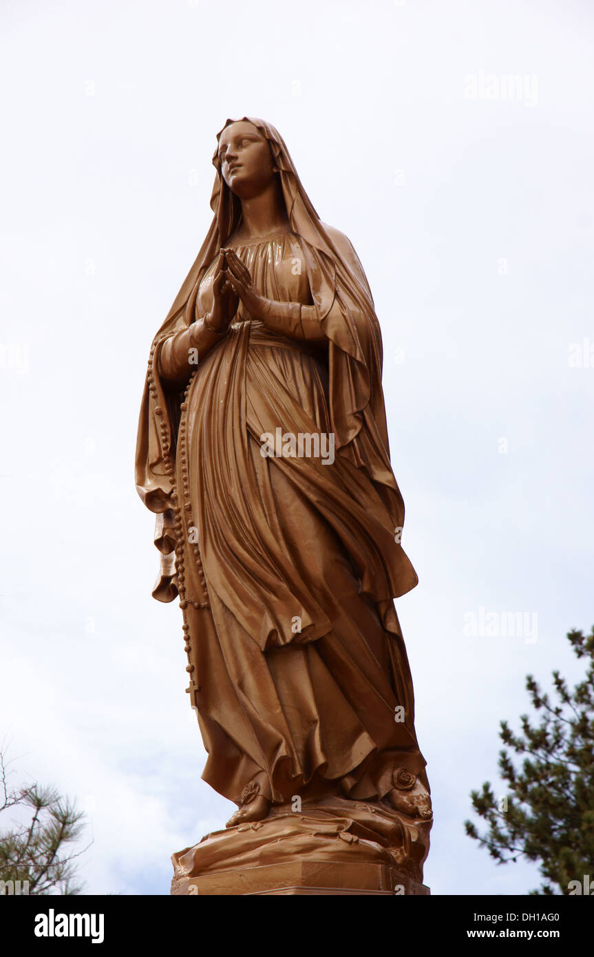 Rococo tabernacle hi-res stock photography and images - Alamy