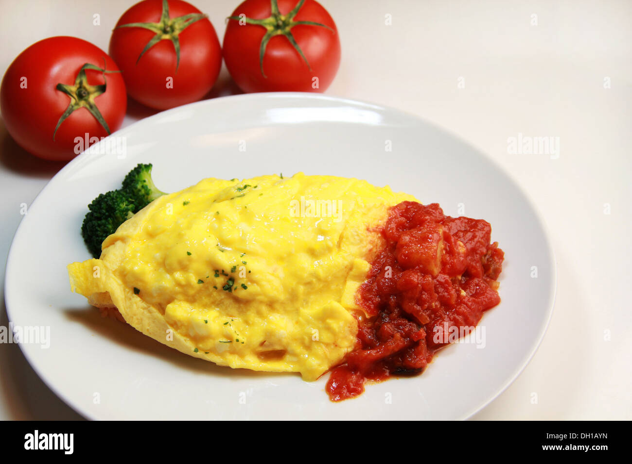 Omurice hi-res stock photography and images - Alamy