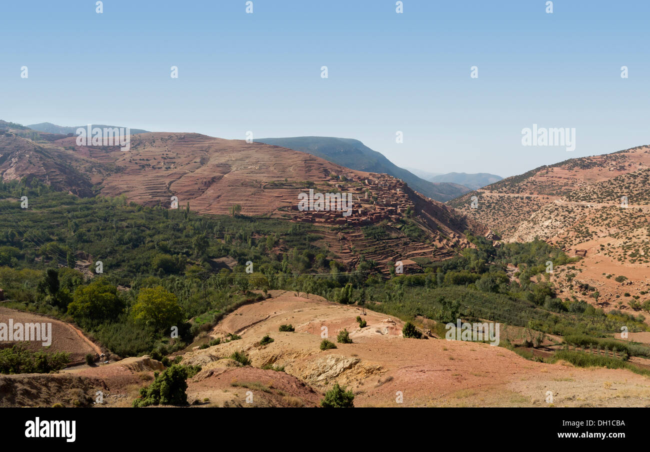Traditional berber homes hi-res stock photography and images - Alamy