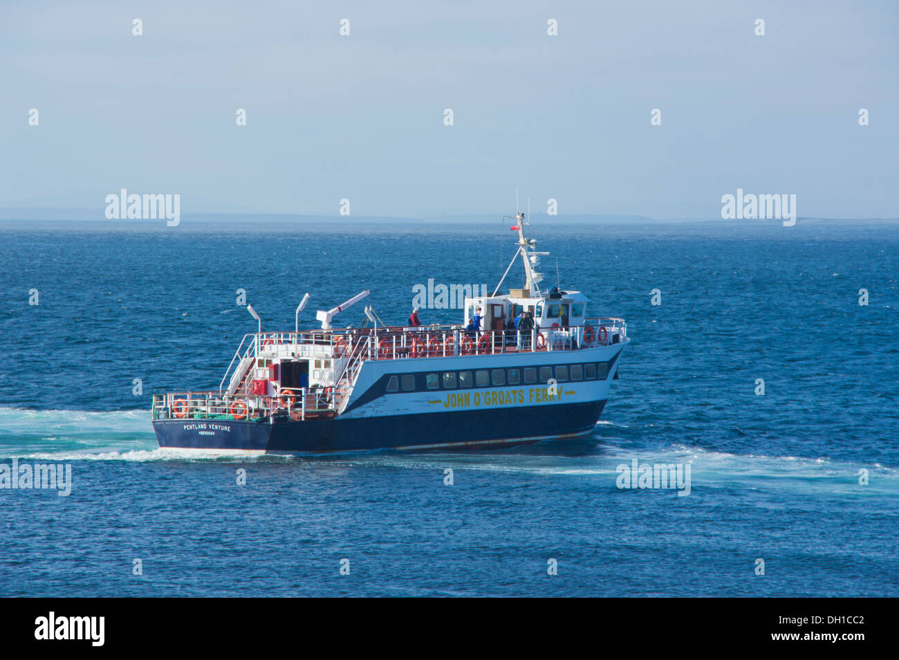 Highland ferry hi-res stock photography and images - Alamy