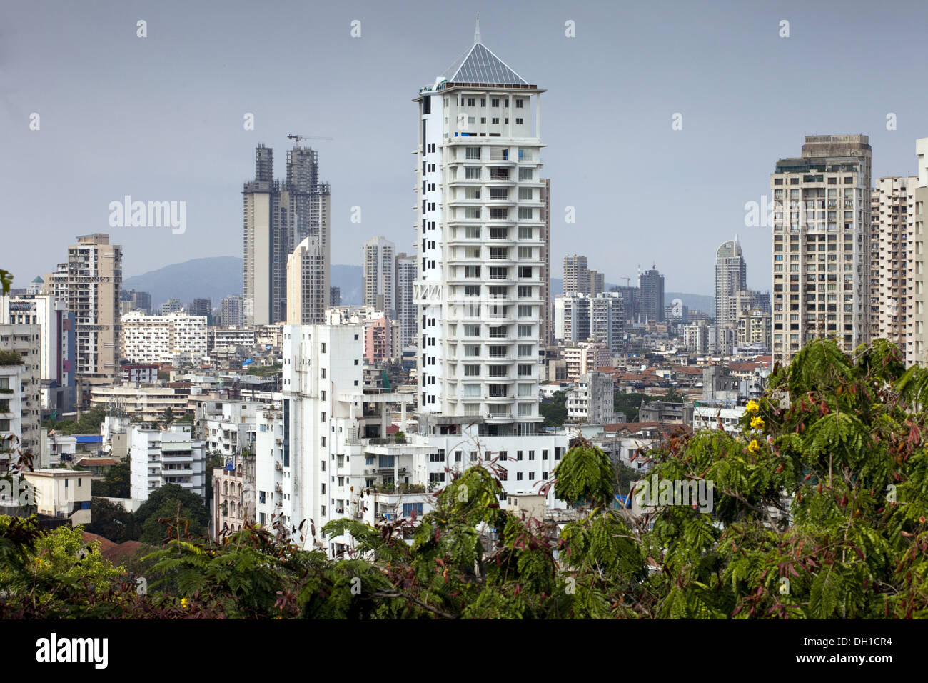 Skyscrapers girgaon mumbai maharashtra india hi-res stock photography ...