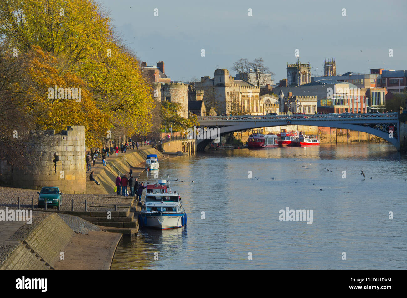 Yorkshire autumn colours hi-res stock photography and images - Alamy