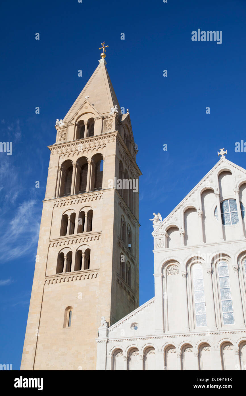 Basilica of St Peter, Pecs, Southern Transdanubia, Hungary Stock Photo ...